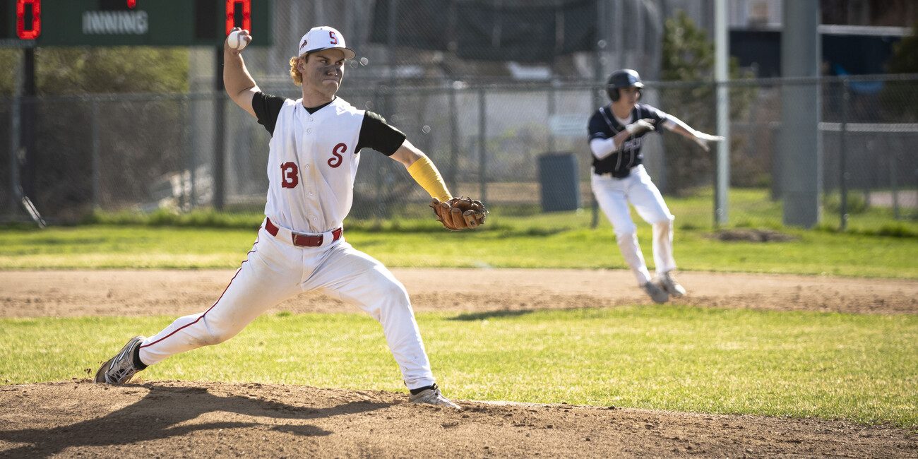 ROUNDUP: Baseball, softball teams shine for Saugus - Featuring Desk