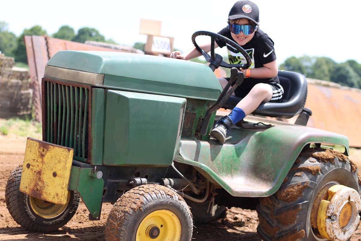 Photos: Kids compete in first junior tractor pull of 2024 - Featuring Desk
