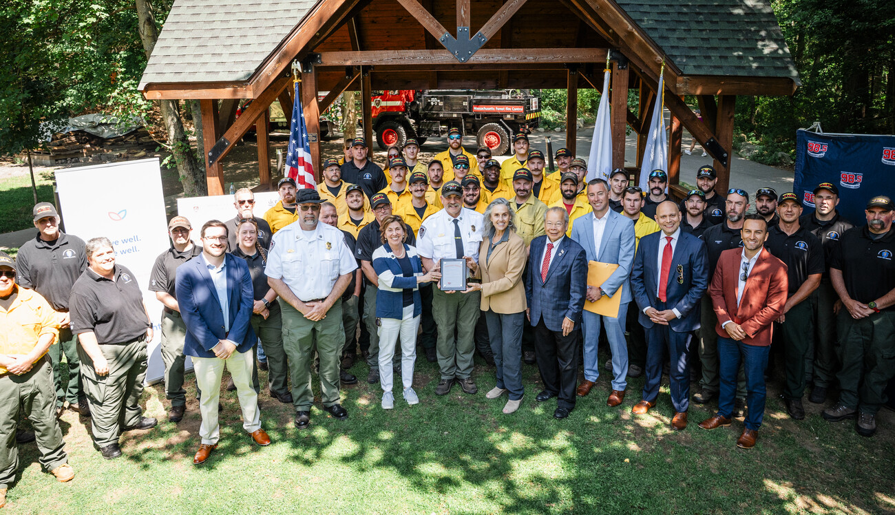 DCR firefighters honored in Saugus - Featuring Desk